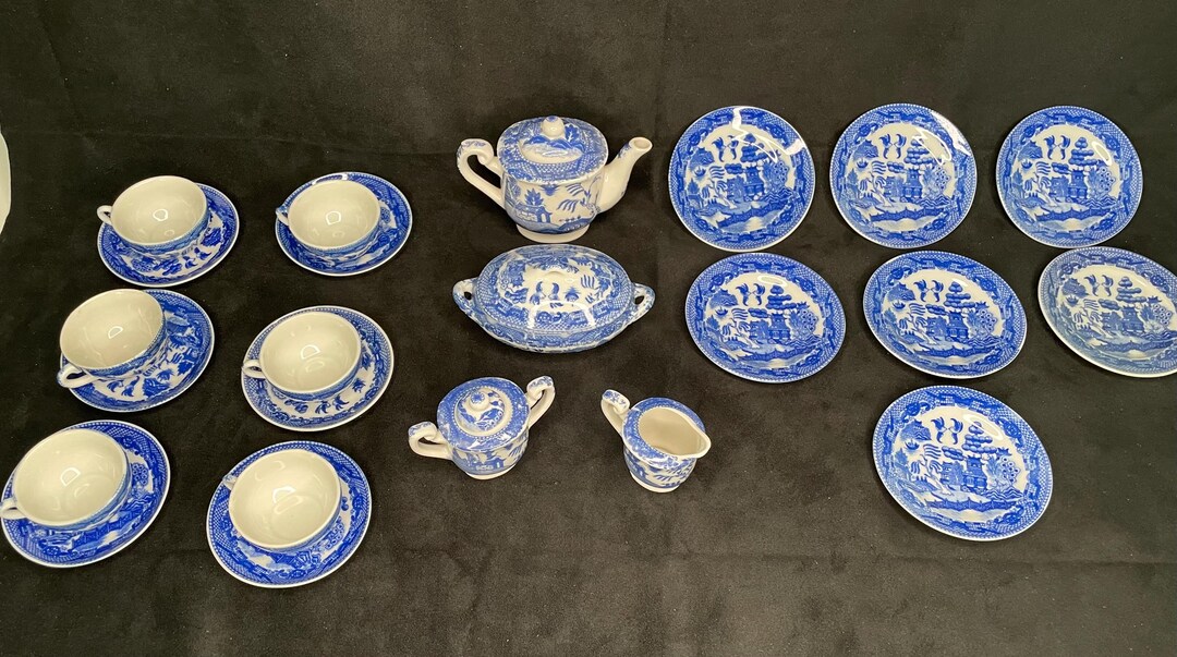 Blue Willow Pattern Child’s Tea Set From Occupied Japan - Etsy