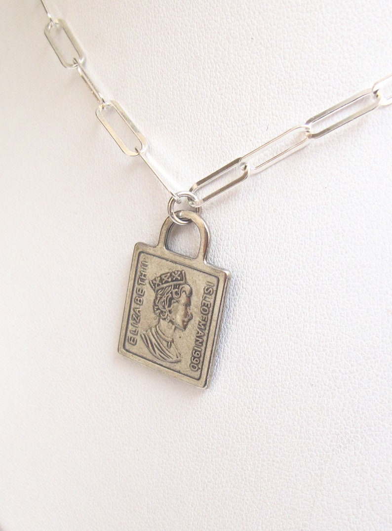Queen Silver Link Chain Pendant Necklace the Crown Elizabeth - Etsy