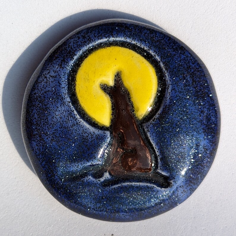 WOLF HOWLING MOON Pocket Stone Sapphire Shimmer Art Glaze - Etsy