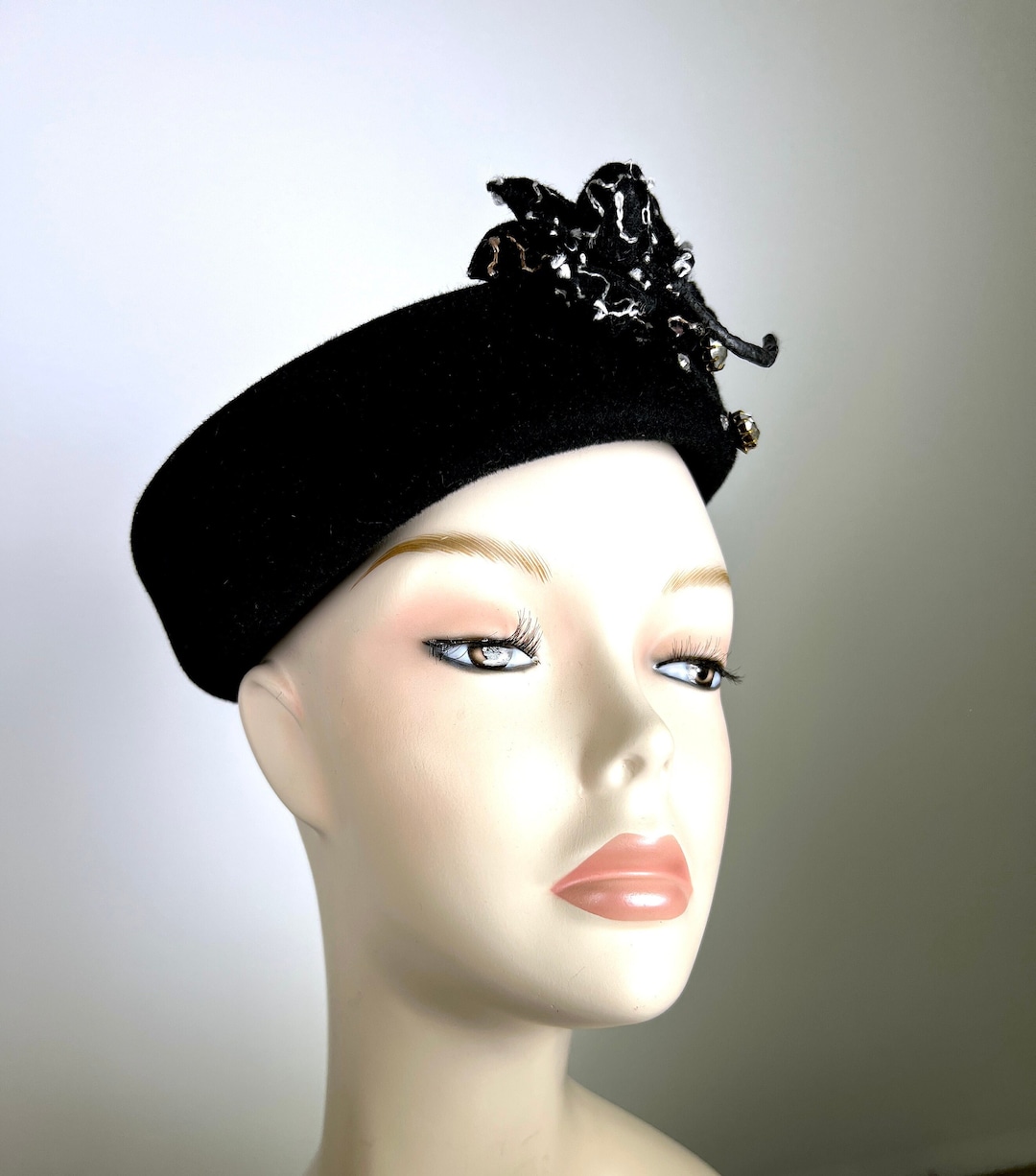 Vintage 1930'S Fabric Flapper Cloche HAT Black Topper With Lace and ...