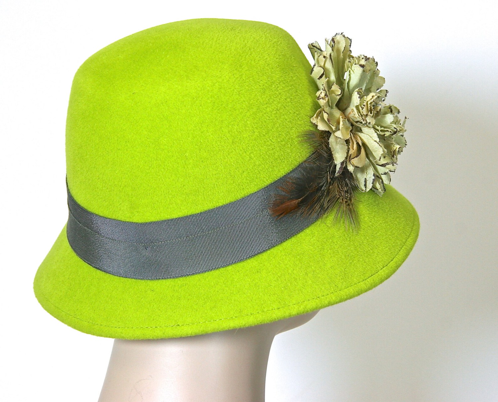 Fur Felt Women's Winter Hat Lime Green Felt Cloche Handmade Vintage ...