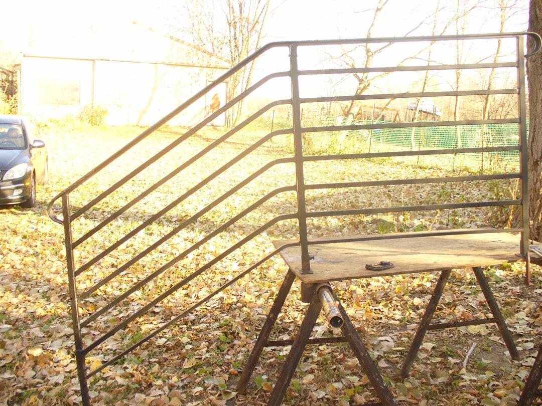 Railing for Steps , With 3 Step and 2 Ft to 4 Ft. Landing & Horizontal ...