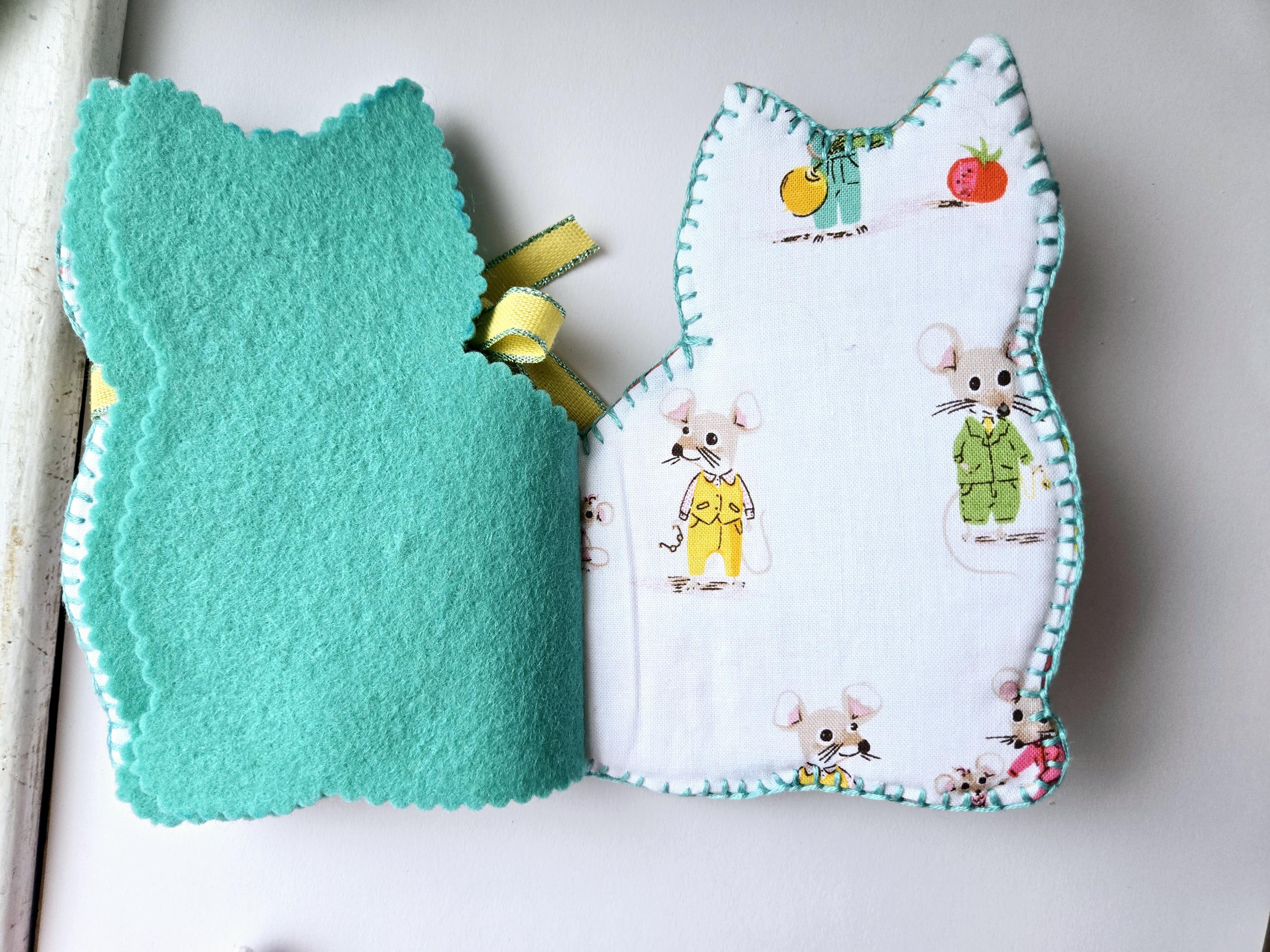 Kitty Needle Book, Cute Way to Store Pins & Needles, Mouse ...