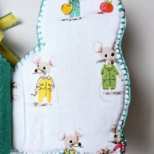 Kitty Needle Book, Cute Way to Store Pins & Needles, Mouse ...
