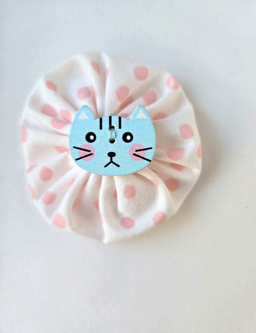 1 Handmade PINK Fabric Yo-yos Sewing Applique With Kitty Button Center ...