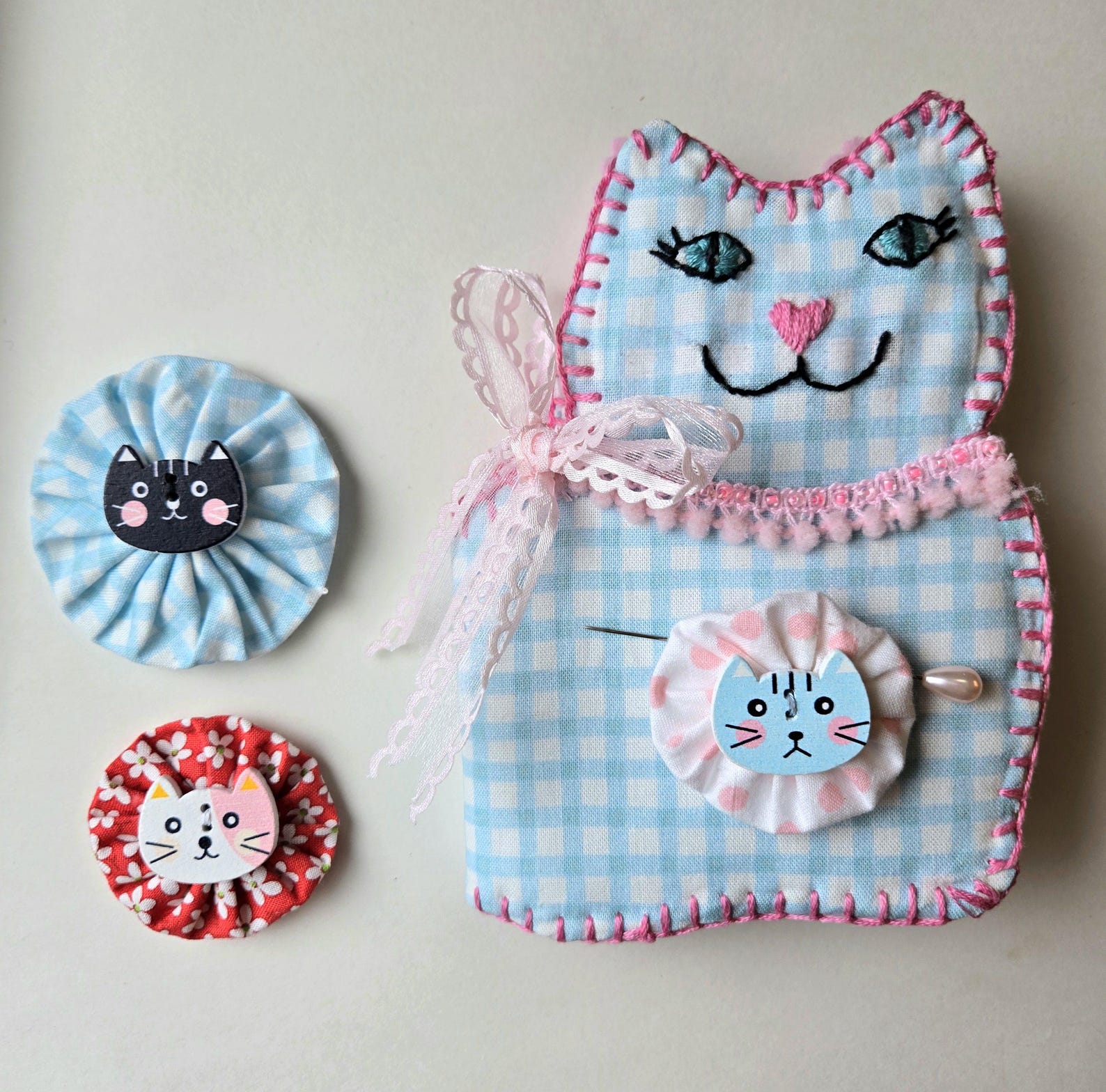 Handmade Yellow Fabric Yo-yo Kitty Face Button, Cute Decorative Cat ...