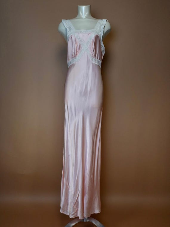1940S - PINK SILK SATIN night gown with lace strap & … - Gem