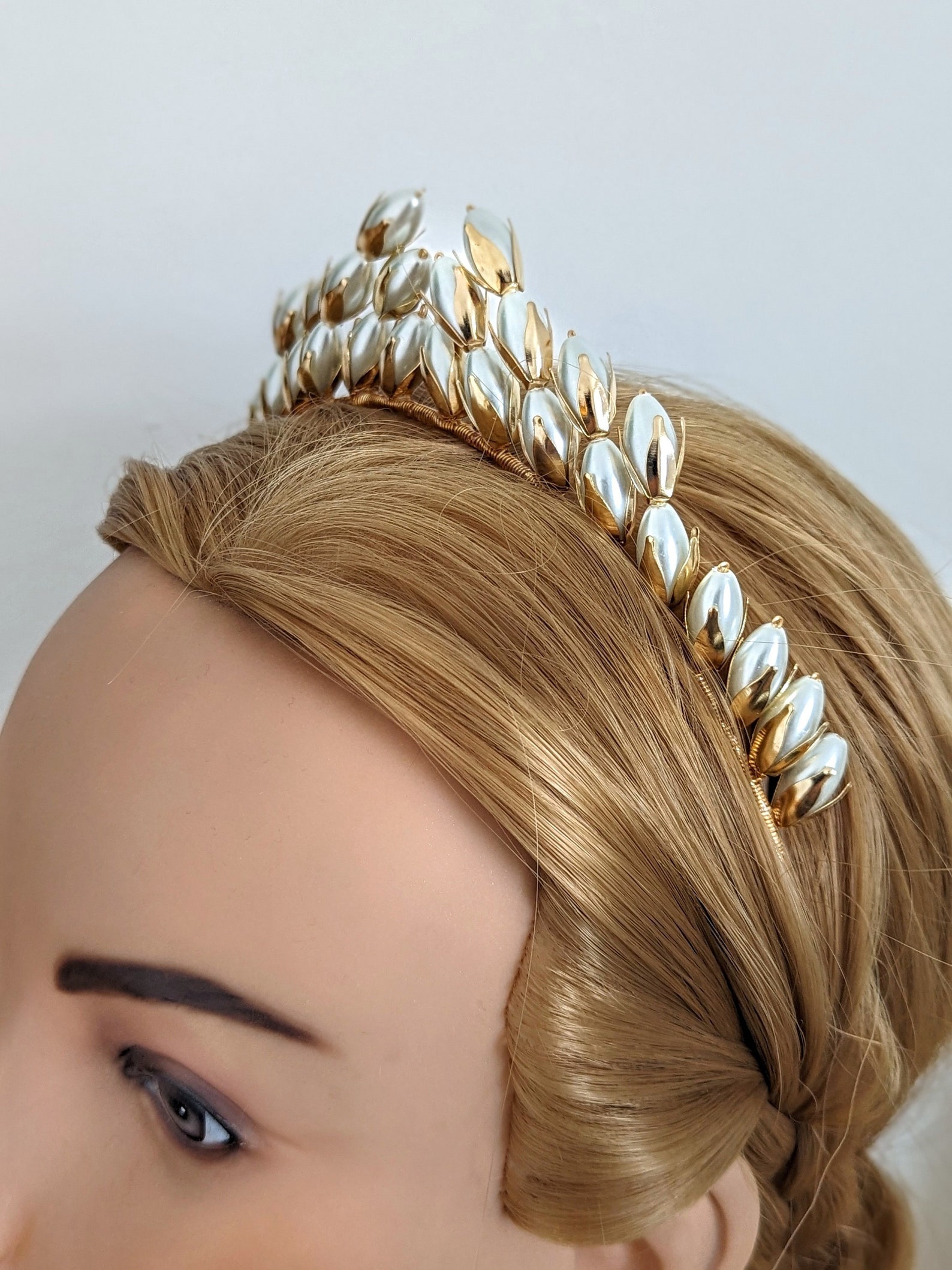 Halo Crown With Pearls Gold Wedding Headpiece Pearl Gold Bridal ...