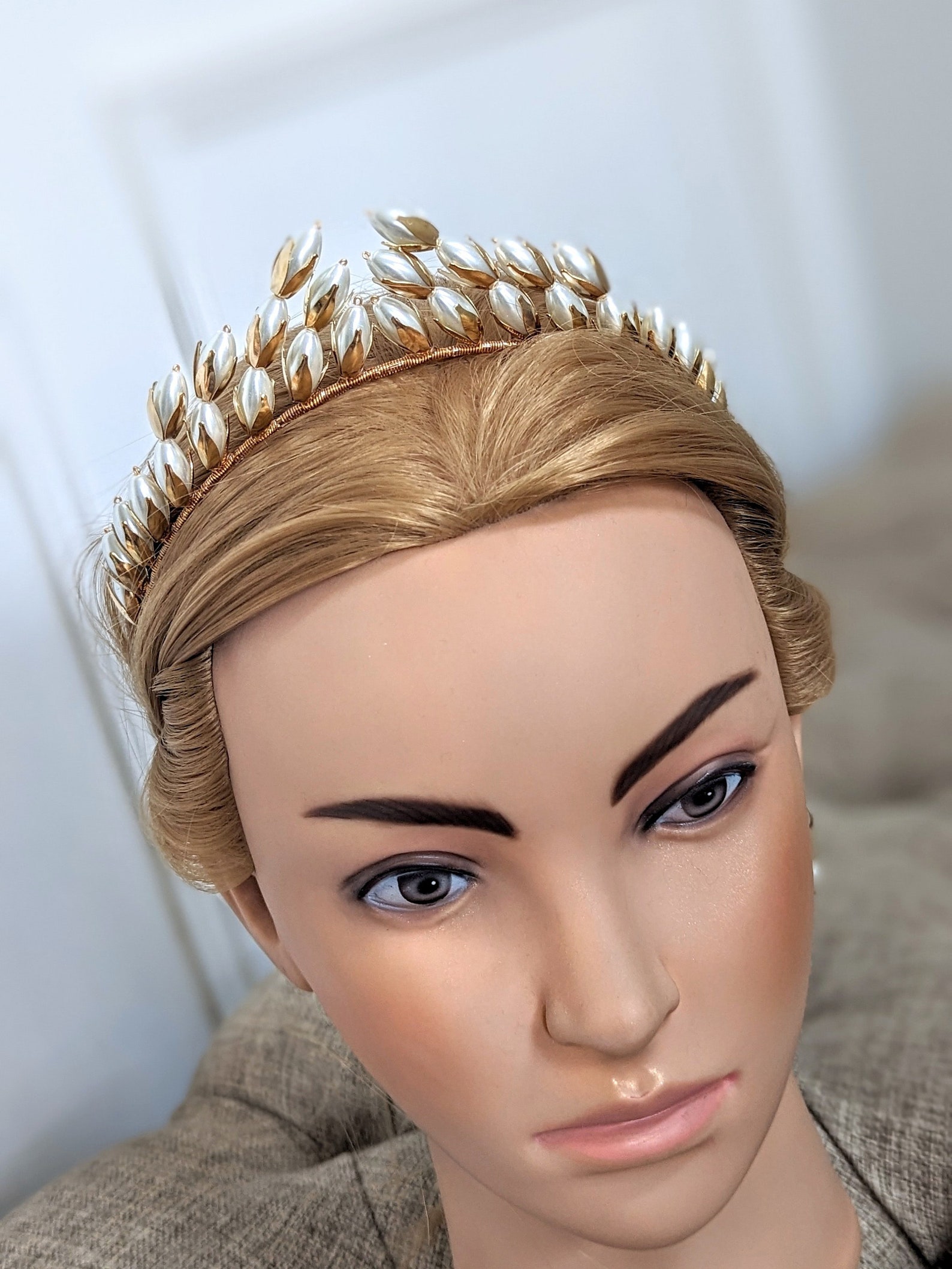 Halo Crown With Pearls Gold Wedding Headpiece Pearl Gold Bridal ...