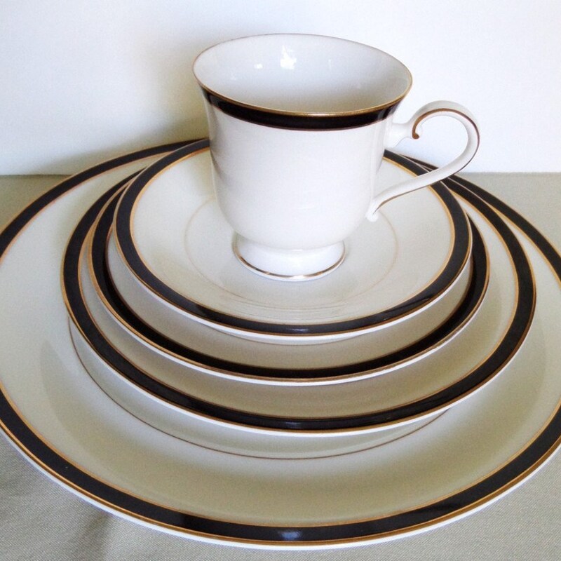 Mikasa Black Pattern - Etsy