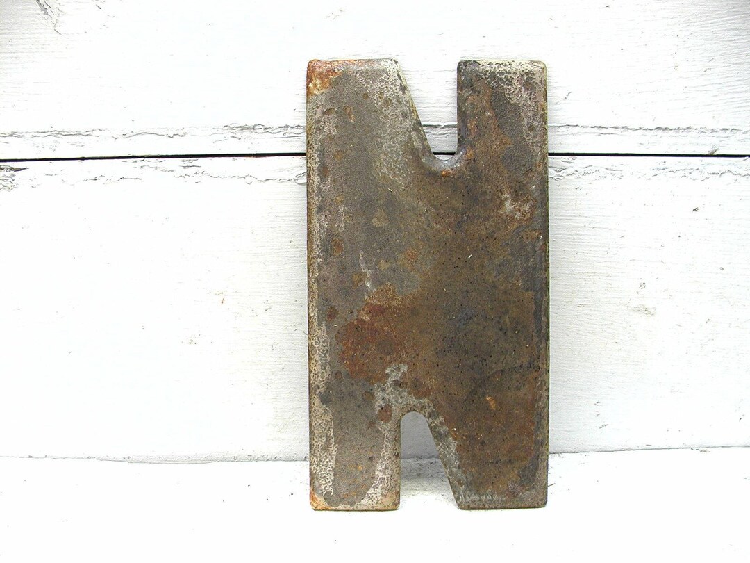 Vintage Metal Letter N 7.5 Thick Tin Sign Marquee Rusty Chippy Paint ...