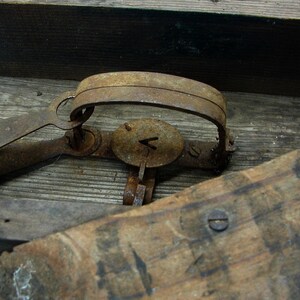 Vintage Home Made Animal Trap - Folk Art - Fur Trapping - Rustic Cabin ...