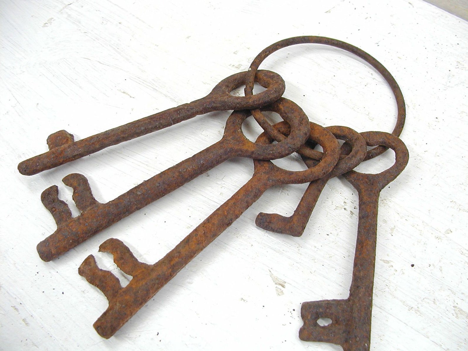 Prop Keys Jailhouse Keys Large Keys Rustic Jail Keys | Etsy