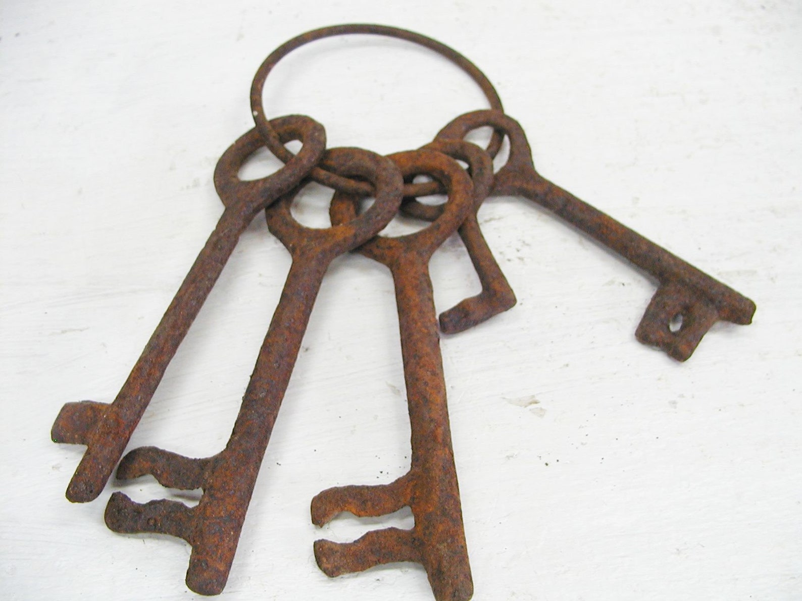 Prop Keys Jailhouse Keys Large Keys Rustic Jail Keys | Etsy