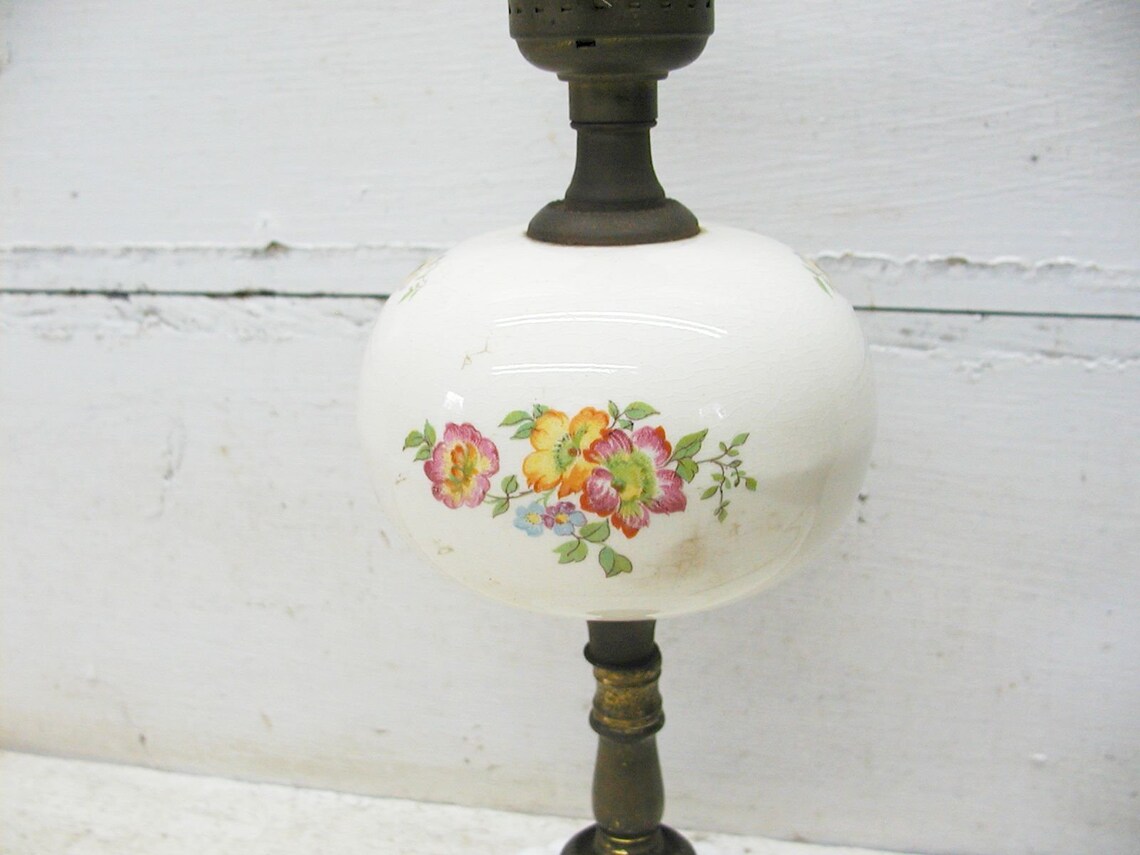 Vintage Nursery Lamp / Table Lamp / Petite Lamp / Childs Lamp - Etsy