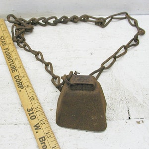 Vintage Iron Cow Bell - Cowbell - Bull Bell Goat Farm Chain Rusty ...