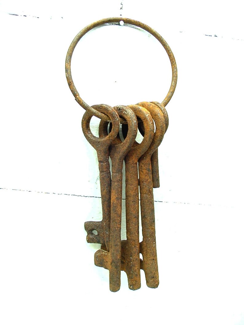 Prop Keys Jailhouse Keys Large Keys Rustic Jail Keys - Etsy