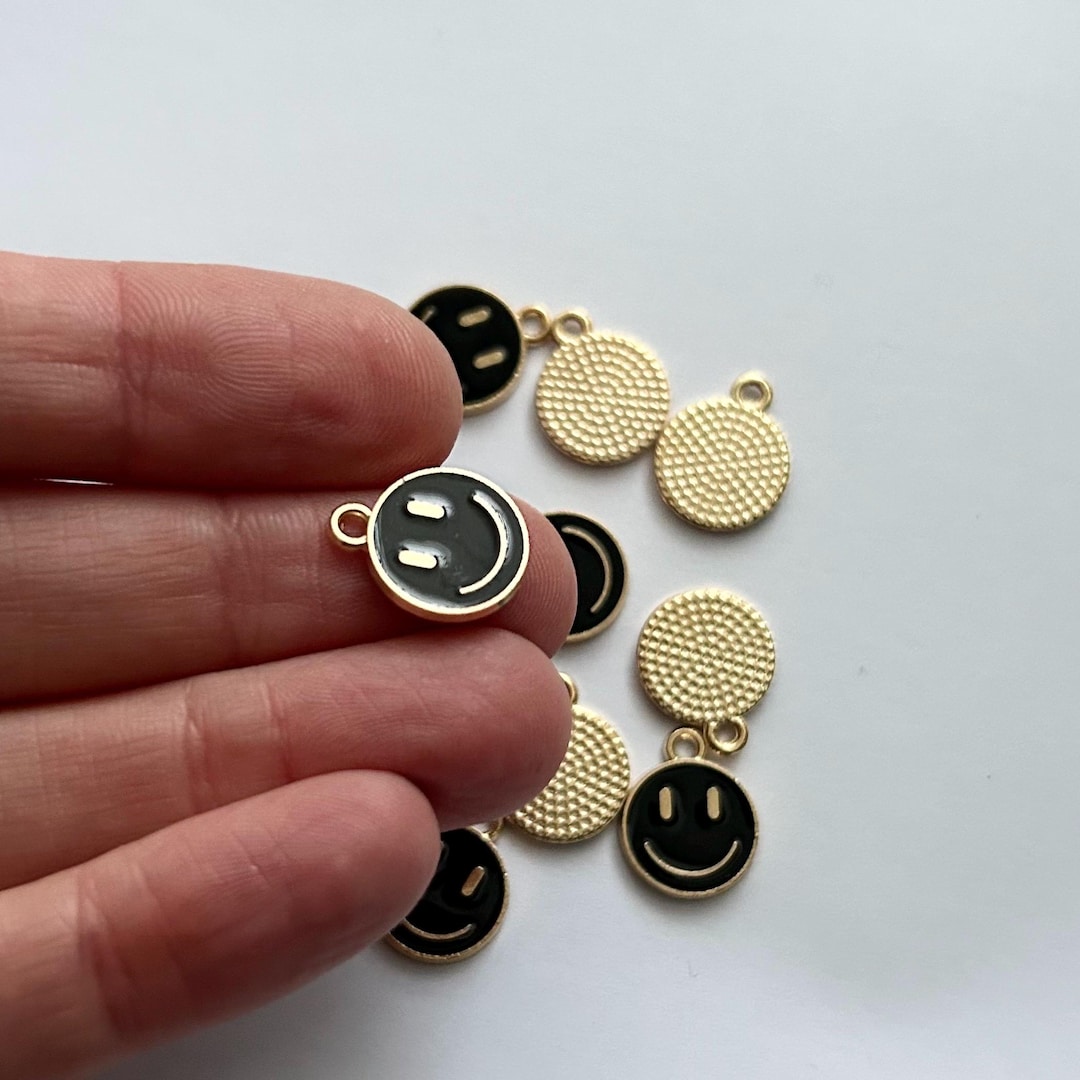 10 X Brass Smiley Face Emoji Charms - Black and Gold Tone - Fun Cute ...