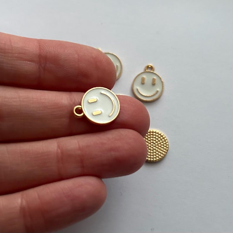 7 X Brass Smiley Face Emoji Charms - White and Gold Tone - Fun Cute ...