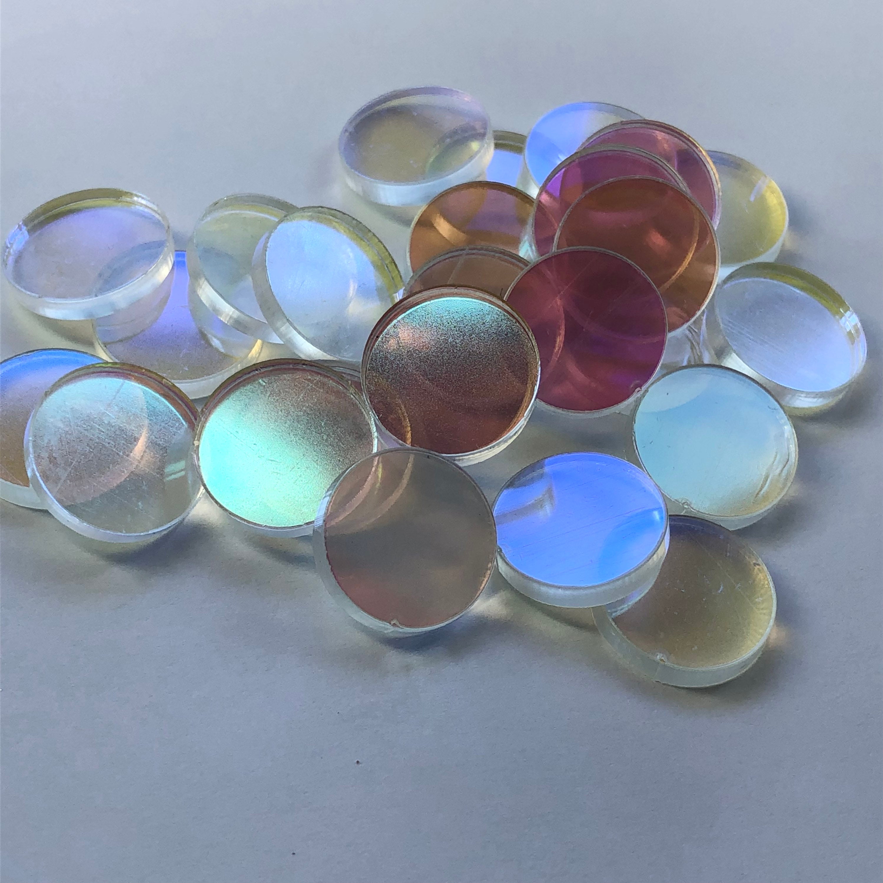 20 Iridescent Acrylic Discs Craft Blanks 17mm Perspex Coin Shape ...