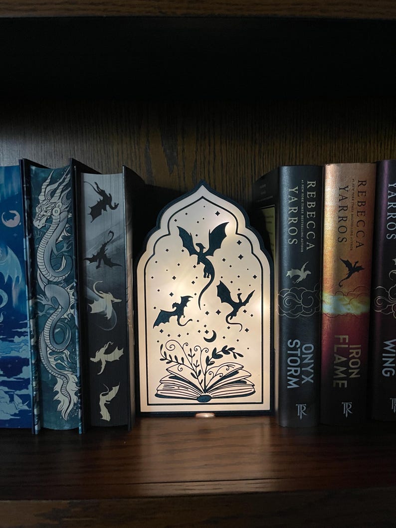 Fourth Wing–inspired Dragon Book Nook – Fantasy Shelf Decor + Display ...