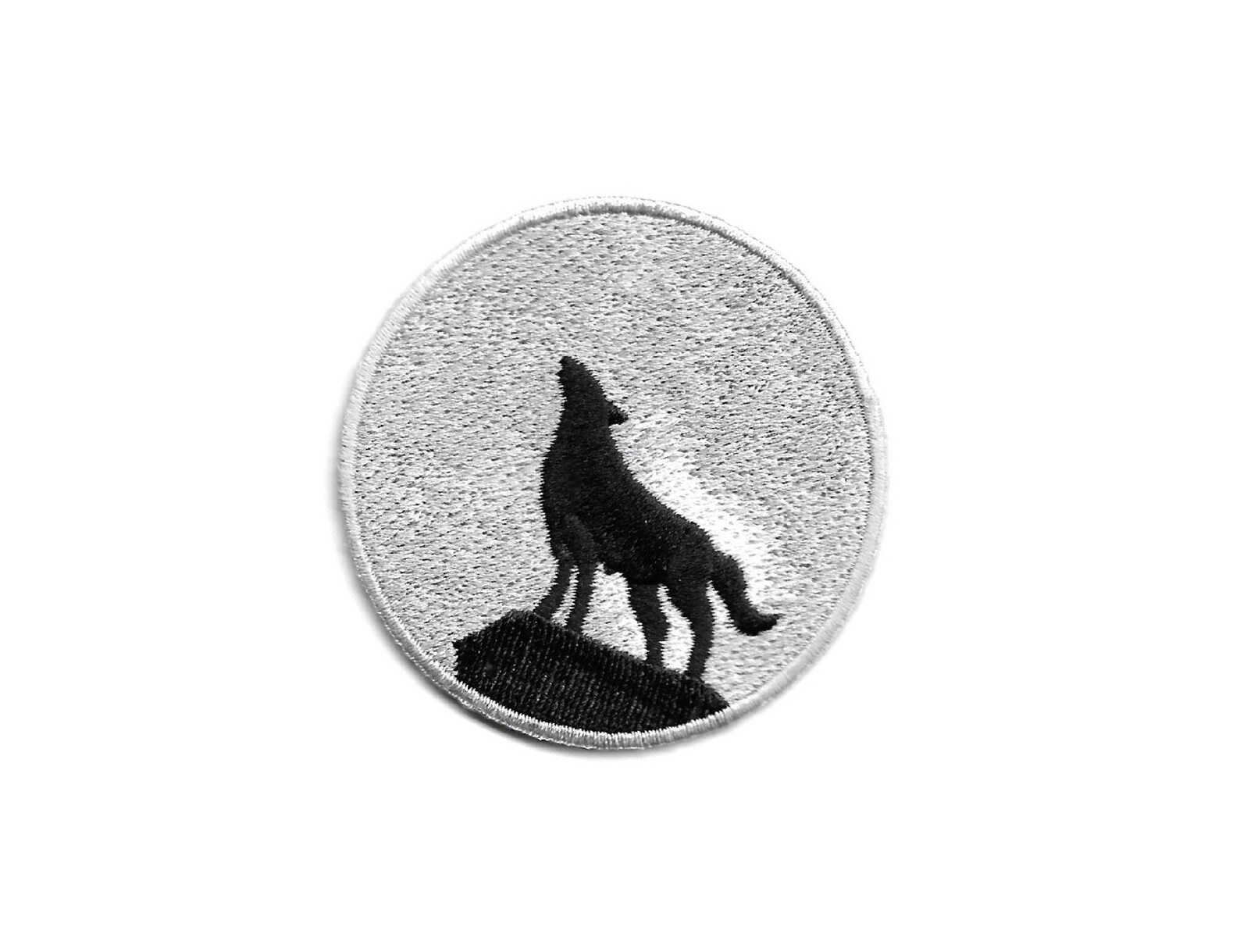 Wolf - Wolves - Full Moon - Howling Wolf - Crafts - Embroidered Iron on ...