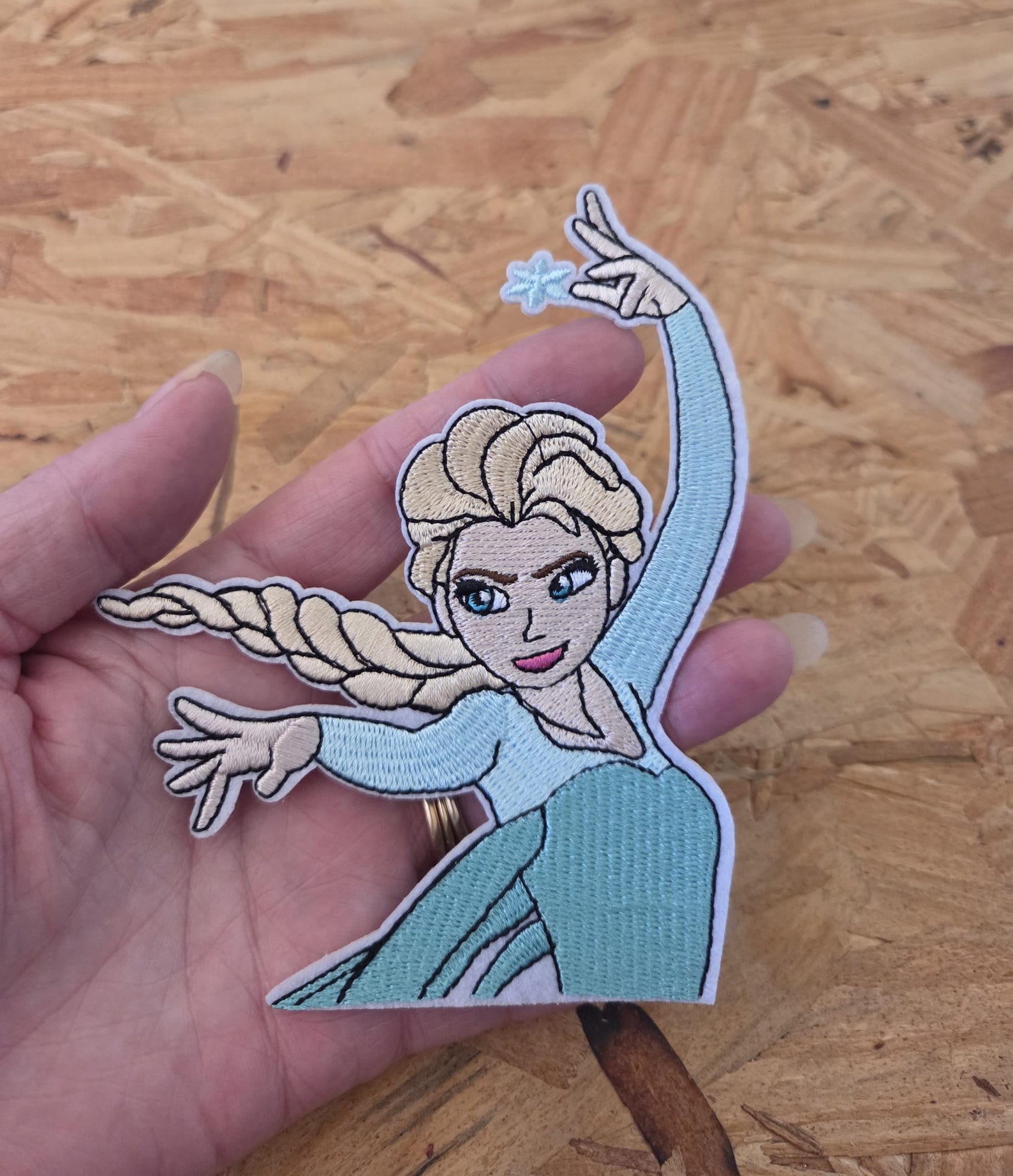 Elsa - Frozen - Crafts - Snowflake - Embroidered Iron on Applique Patch ...