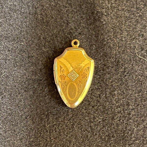 Shield Locket - Etsy
