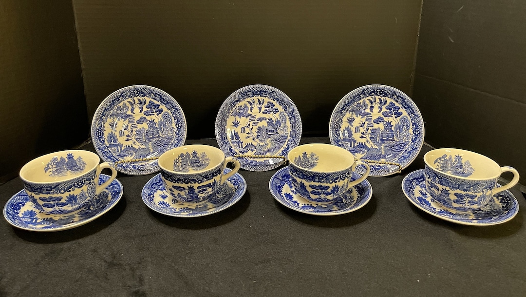 Blue Willow Cups and Saucers Made in Japan - Etsy