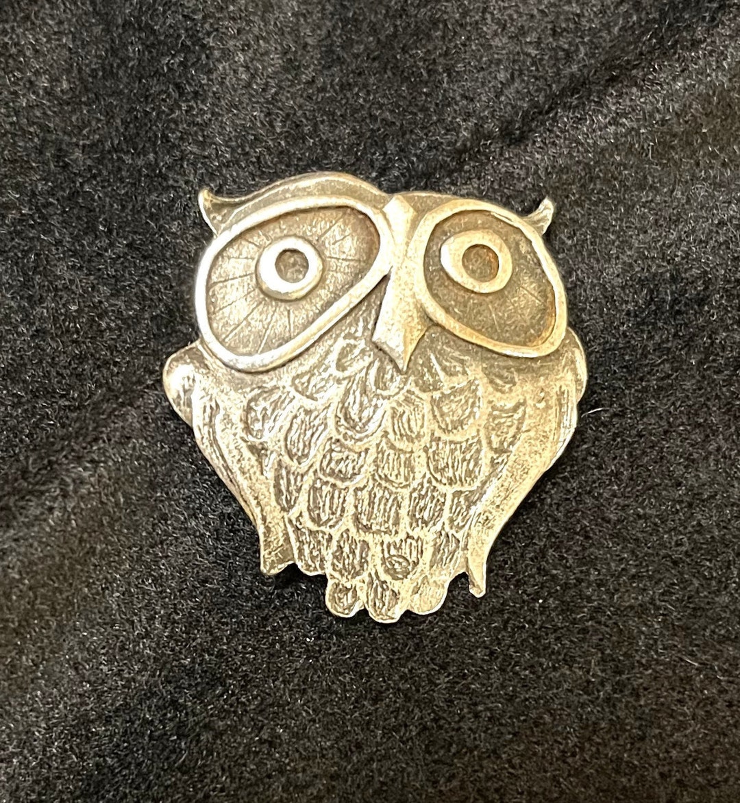 Vintage Metzke Silvertone Owl Pin - Etsy