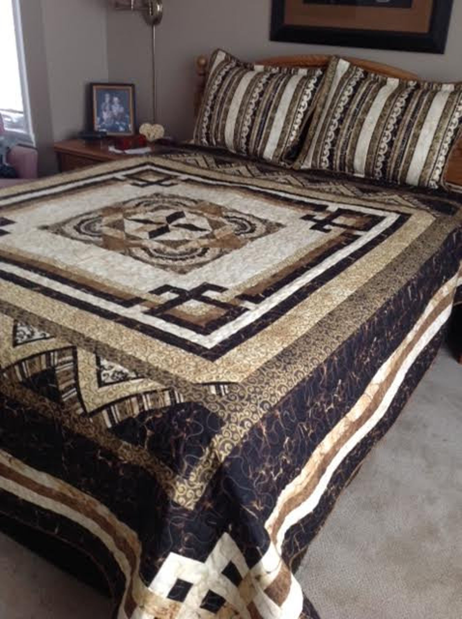 Elegante Quilt Pattern by the Fabric Addict - Etsy