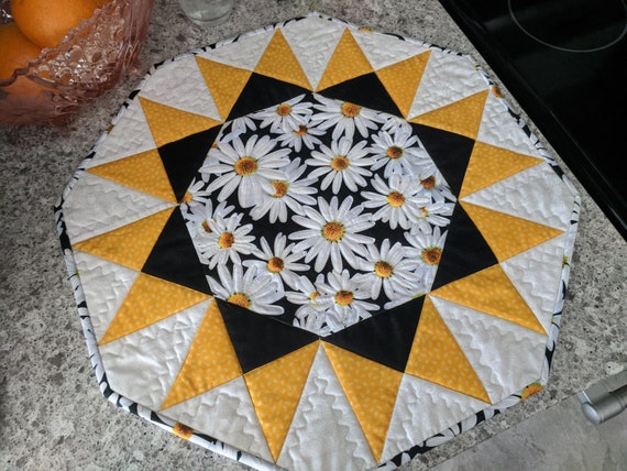 Sunburst Pattern Quilted Table Topper or for Dresser Coffee - Etsy