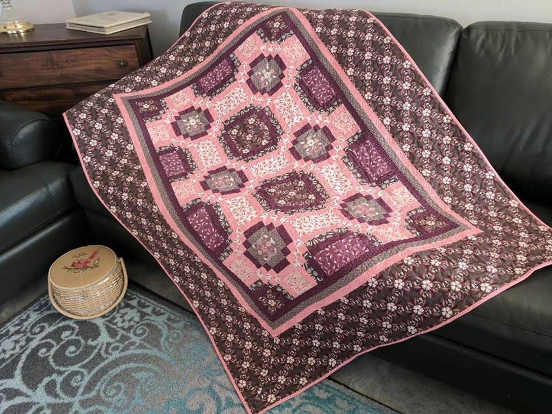 Courtyard Quilt Pattern. Throw and Queen Size Instructions Included. - Etsy