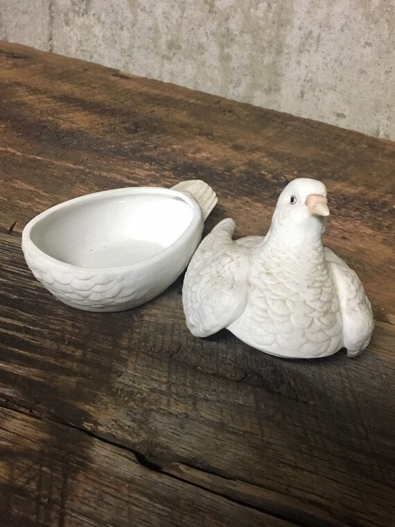 Vintage dove trinket box - Gem