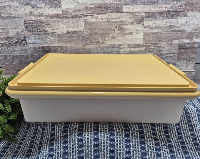 Vintage Tupperware Rectangular Sheet Cake and Cupcake Carrier Storage ...