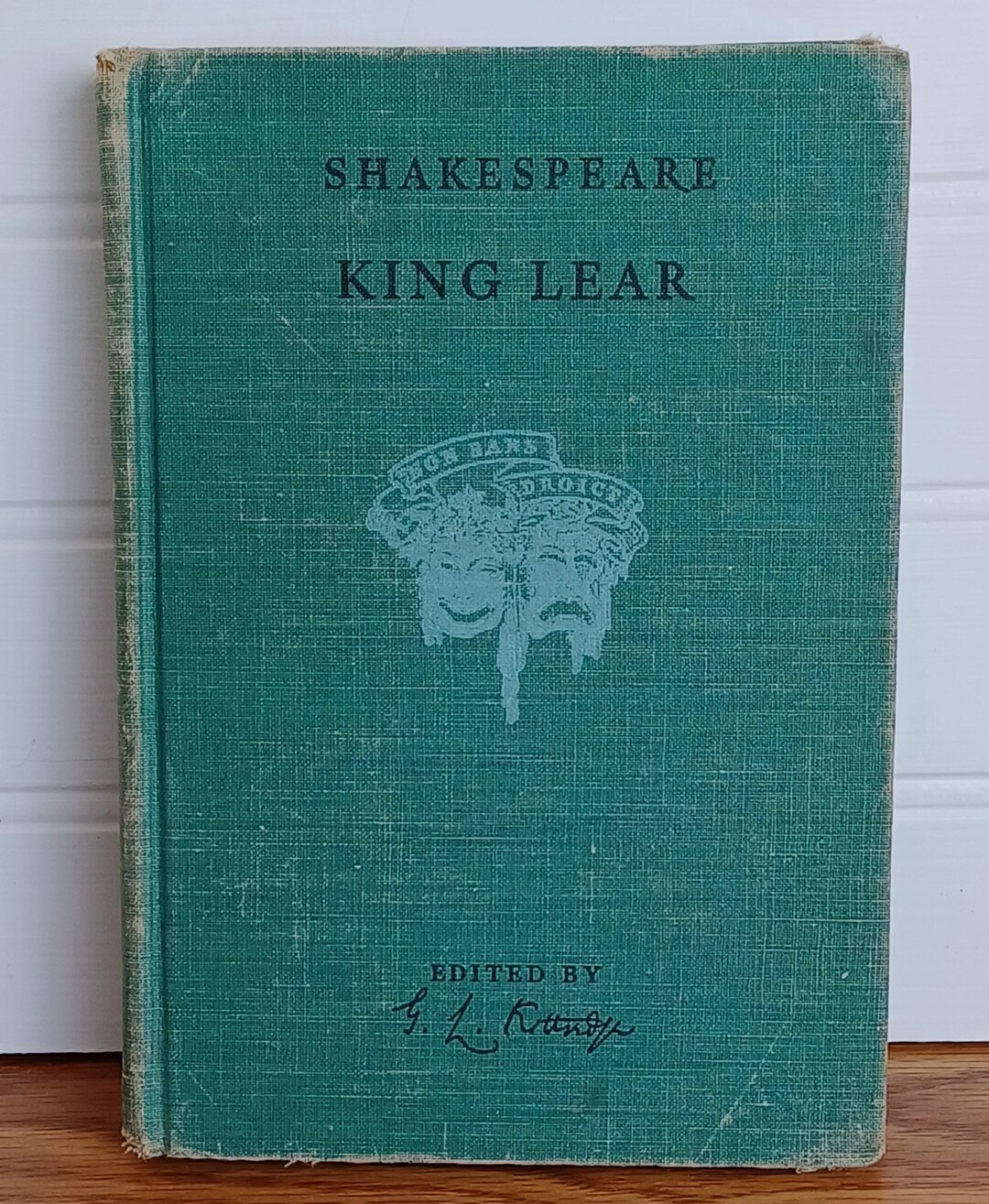 The Tragedy of King Lear by William Shakespeare Linen - Etsy