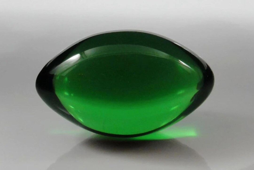 Small GREEN Glass Yoni Egg - Two Shapes - Etsy