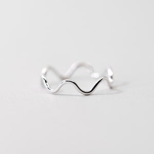 Wavy Silver Ring, Sterling Silver Stacking Ring, Sterling Silver Ripple Ring - Etsy