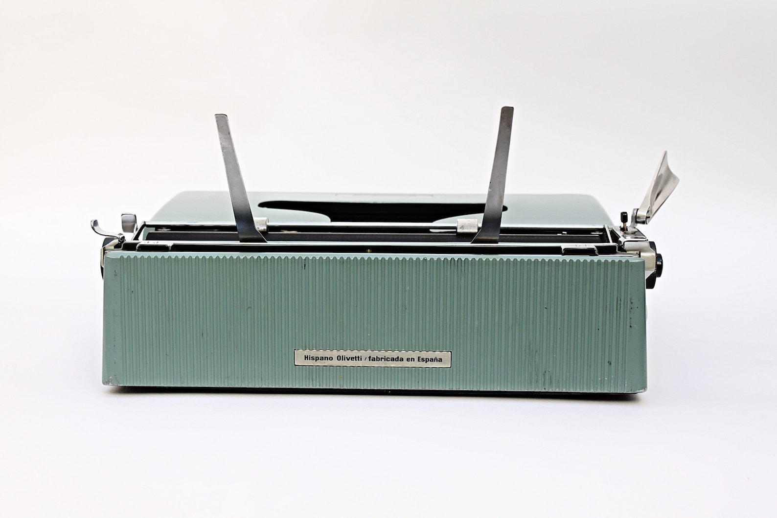 Olivetti Pluma 22 / Lettera 22 Vintage Typewriter New Ribbon Black ...