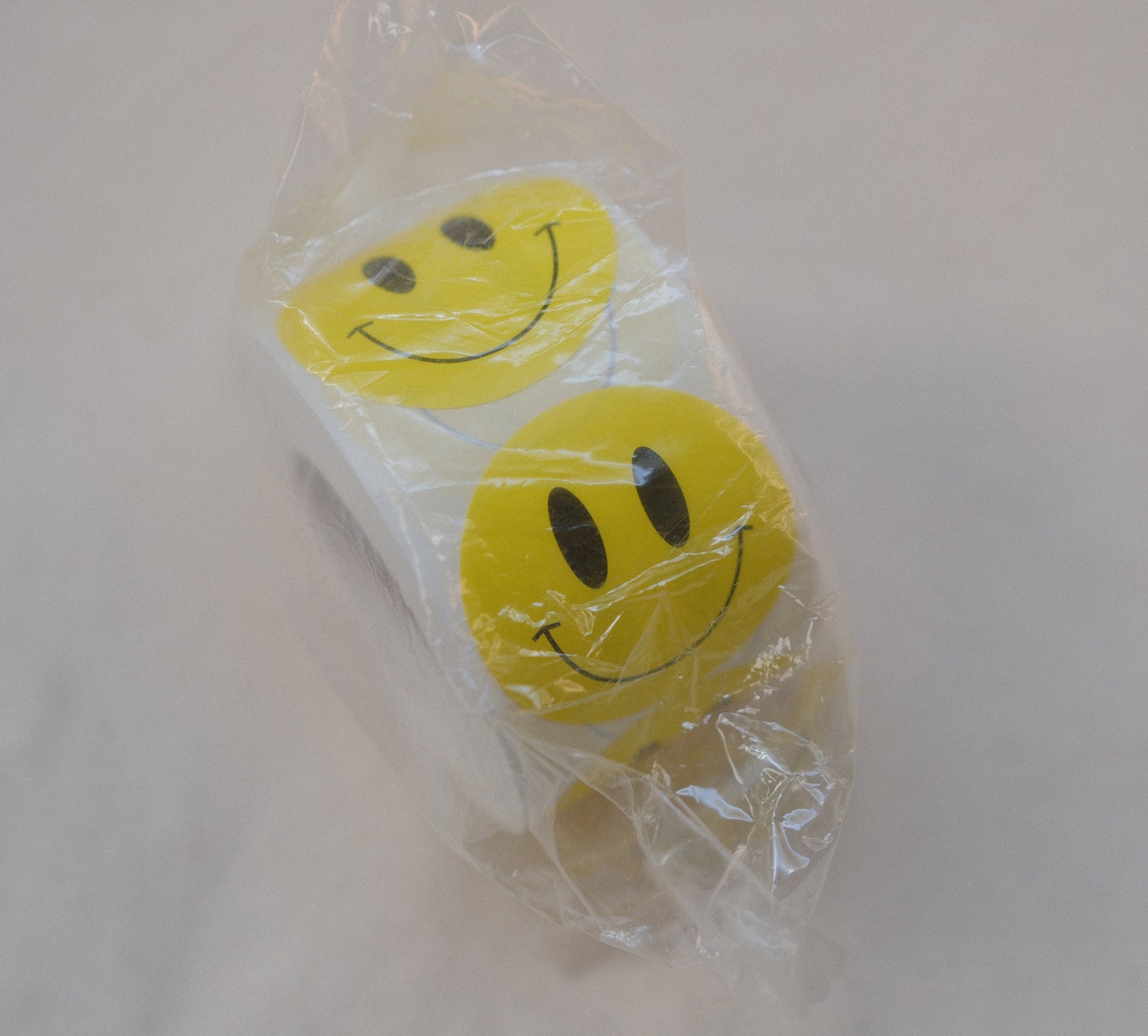 1.5 Inch Happy Emoji Sticker Roll, Smiley Face Stickers Roll, Happy ...