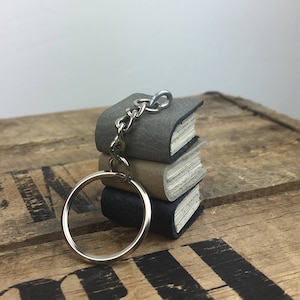 Book Keyring Handmade Leather Book Stack Keychain Gift - Etsy