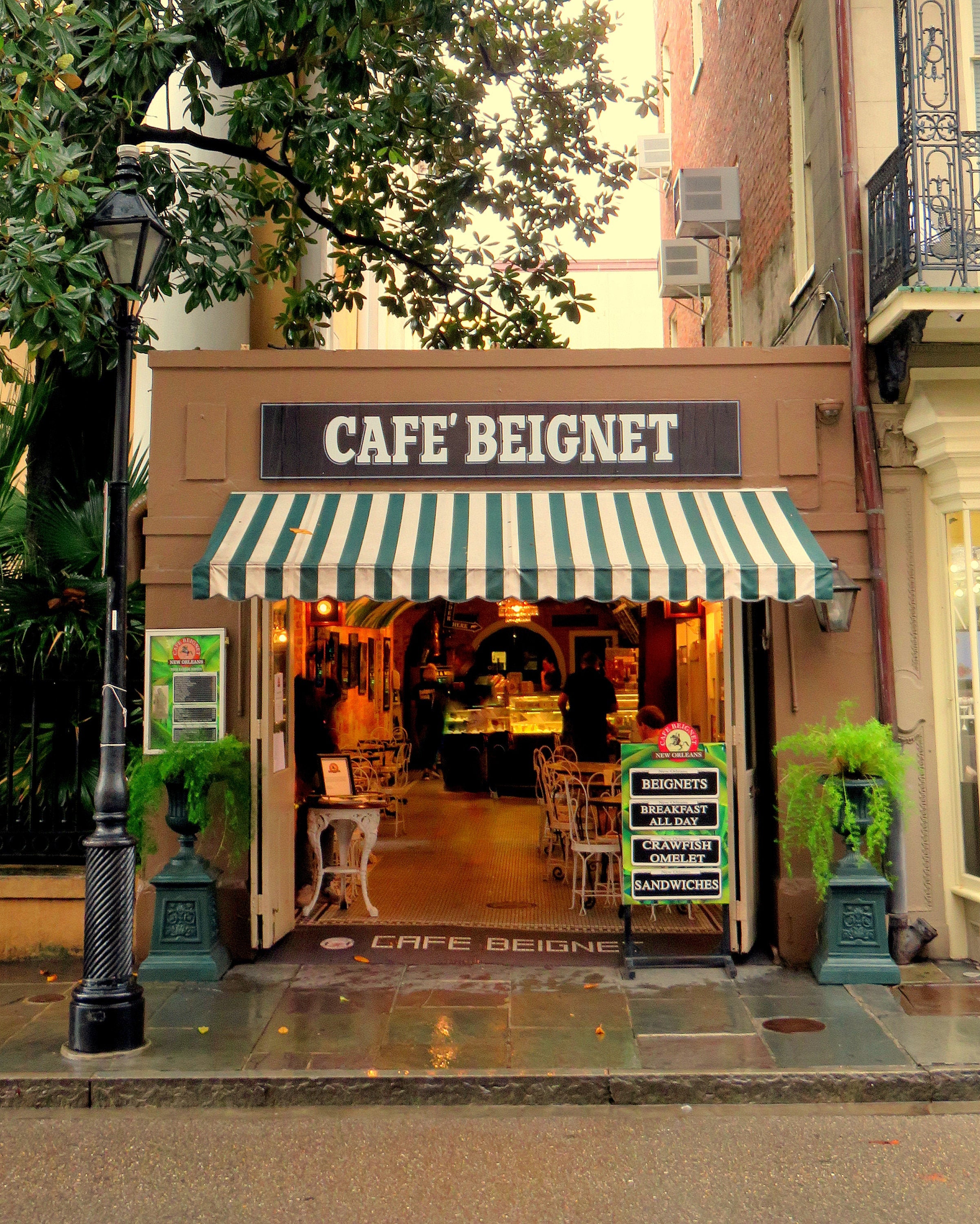 Cafe Beignet New Orleans Cafe Photo Print. NOLA French Quarter, Coffee ...