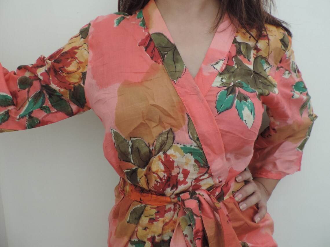 Code:d-24 Coral Bridesmaids Robe Coral Floral Kimono Robe - Etsy