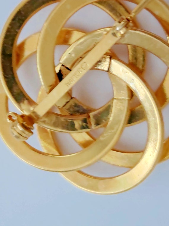 NAPIER Gold Tone Swirl Vintage Signed Brooch Pinback - Gem