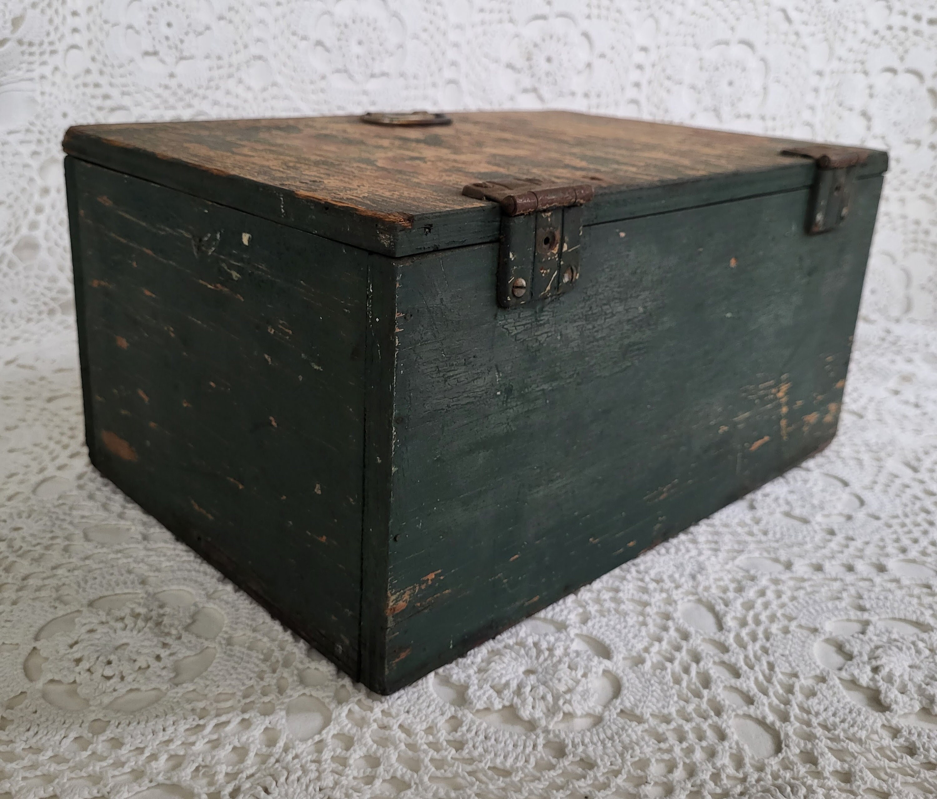 Rustic Green Painted Wooden Box, Farmhouse Cabin Storage Container - Etsy