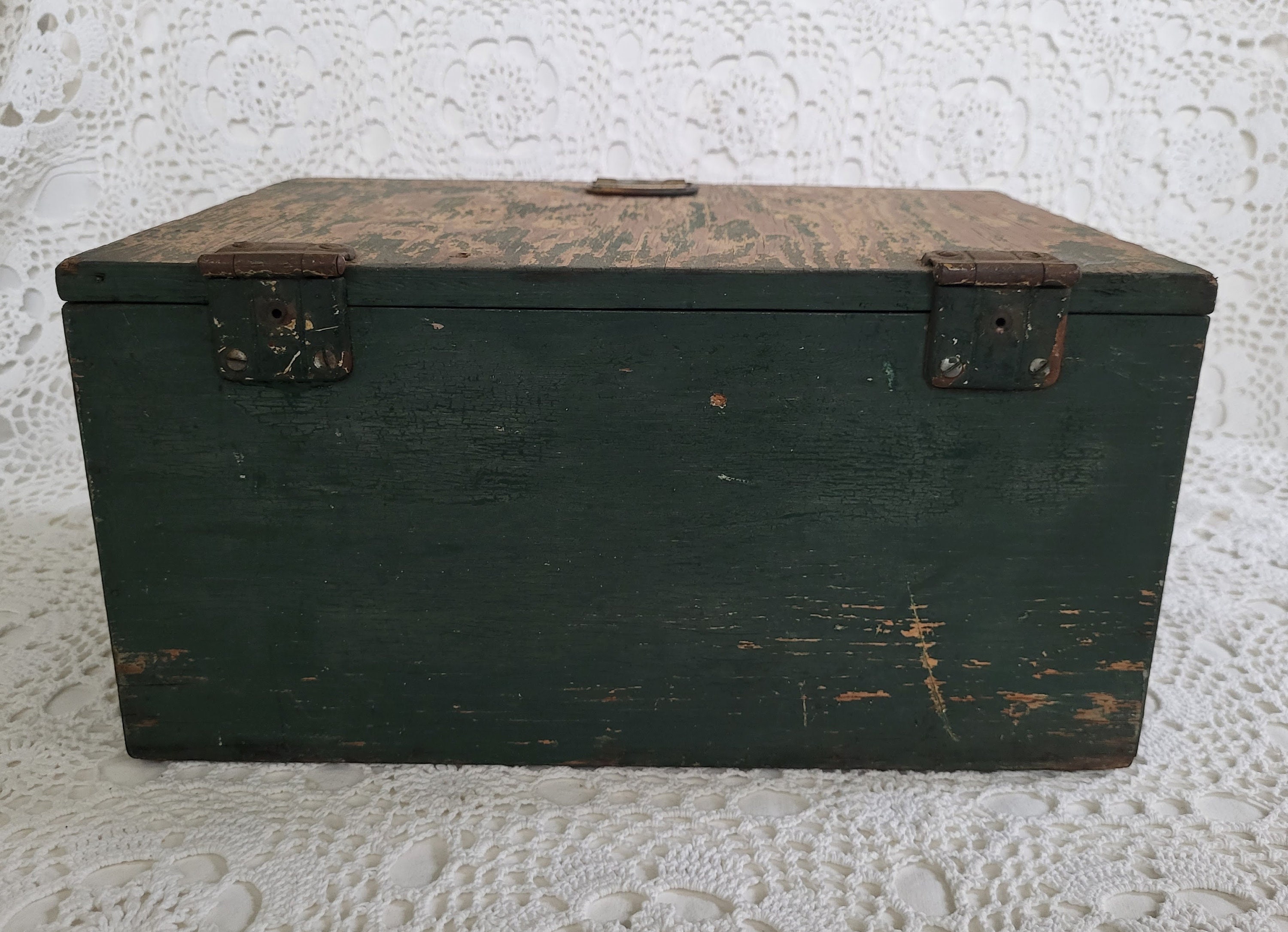 Rustic Green Painted Wooden Box, Farmhouse Cabin Storage Container - Etsy