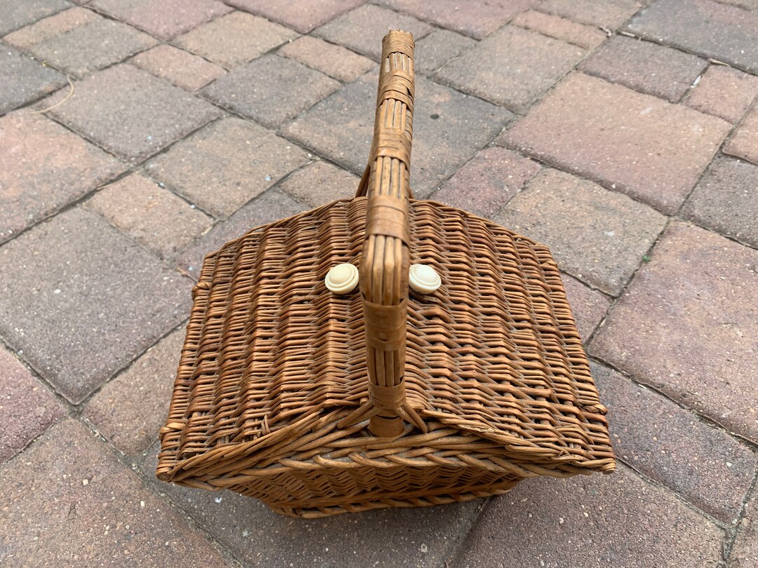 Antique Basket, Sewing Basket, Dorothy Toto Basket Wizard of Oz, Set ...