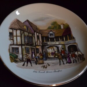 Pair of Liverpool Road Pottery Plates, Stoke on Trent, Bristol Coach ...