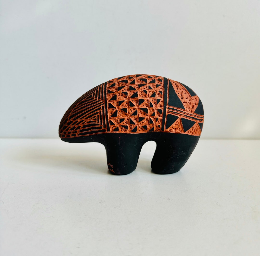Vtg Native American Terracotta Bear Statue Black Etched Geometric ...