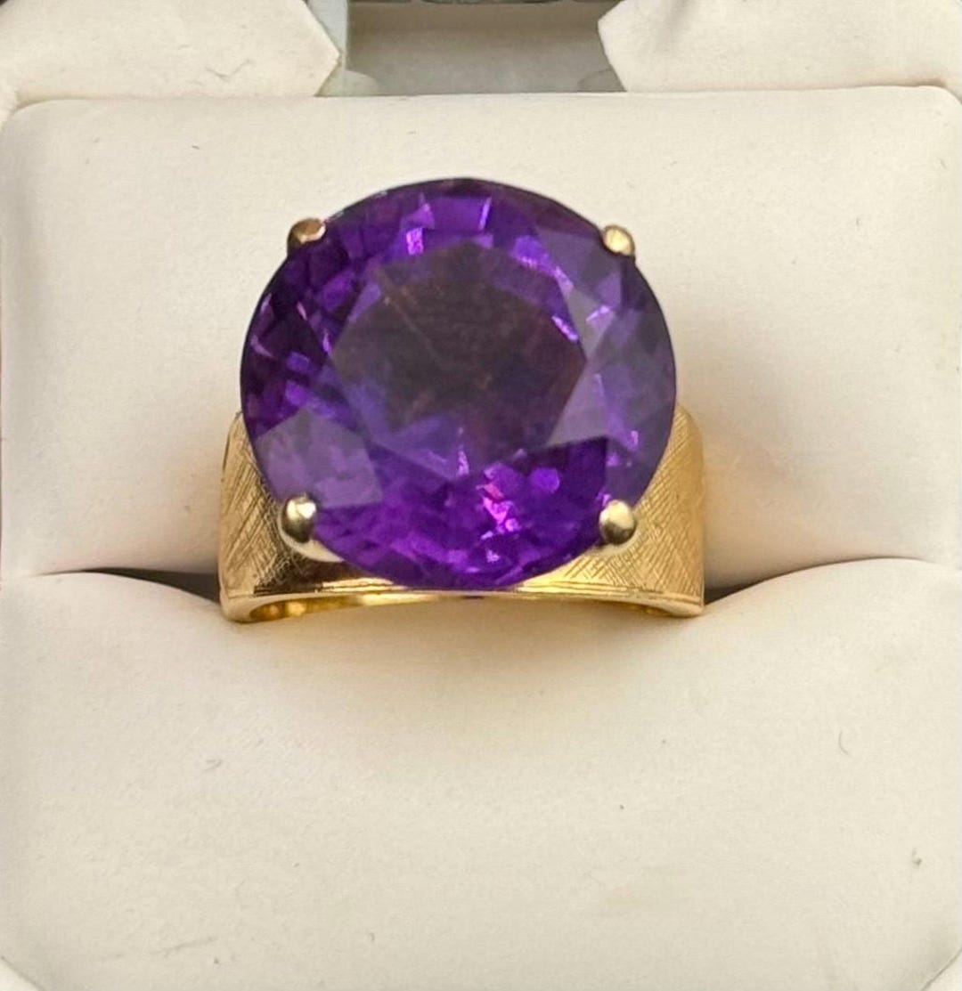 Lovely Vintage Modernist MCM 18K Gold Lab Alexandrite Solitaire Ring ...